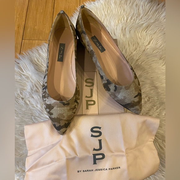 SJP by Sarah Jessica Parker | Shoes | New In Box Sjp Story Pointed Toe Camo Flats | Poshmark